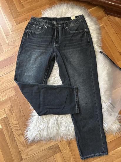 Nove muske farmerice M
