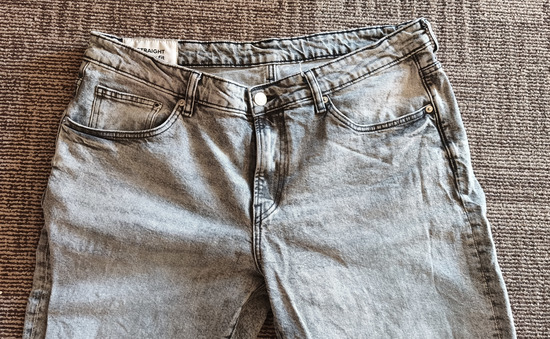 H&M muške farmerke vel. 38/32