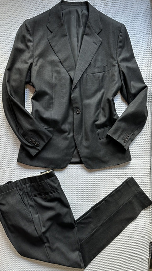 KITON ORIGINAL musko vuneno odelo broj 56