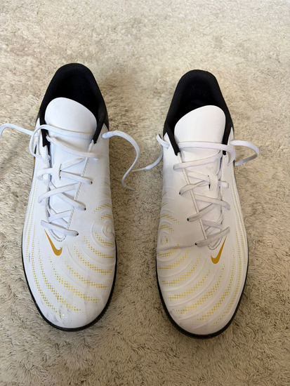 Nike patike za fudbal