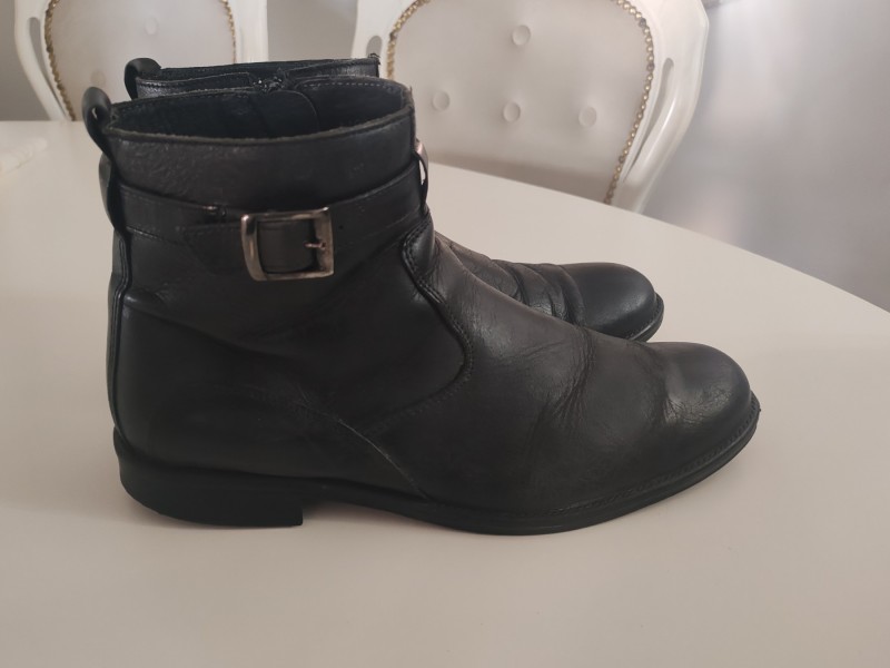BATA**muške kožne čizme 44