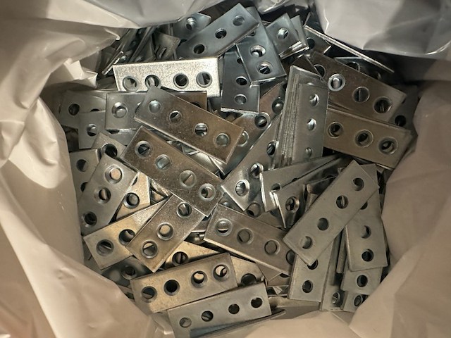 Vezac ravni 40x15 mm