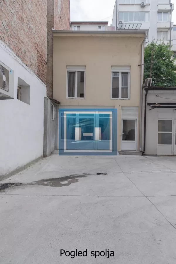 Gornji Dorćol, 221 m²: Poslovno-stambena vertikala sa TERETNIM LIFTOM i 2 PARKINGA
