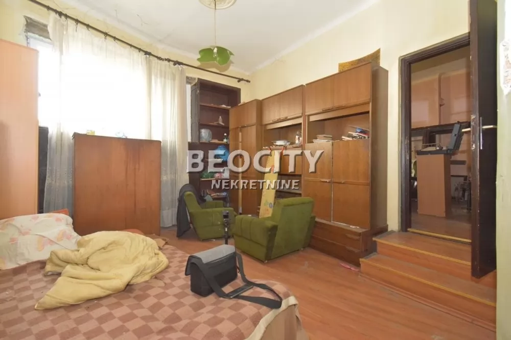 Trosoban stan, 47 m2, Centar, Svetozara Radića ID: 98624