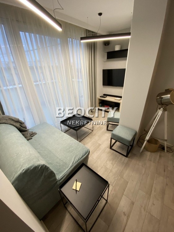 Dvosoban stan, 38 m2, Topličin venac ID: 79690