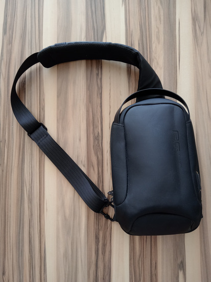 BANGE crossbody/sling torba