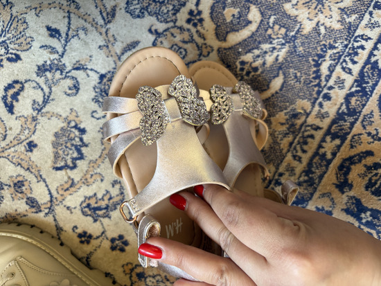 H&M sandale za devojcice