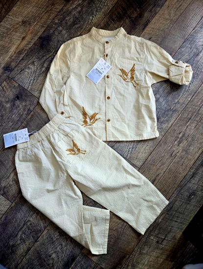 Zara nov komplet 104