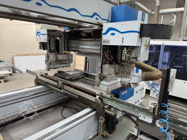 Throughfeed Bušilica
WEEKE BHT 500