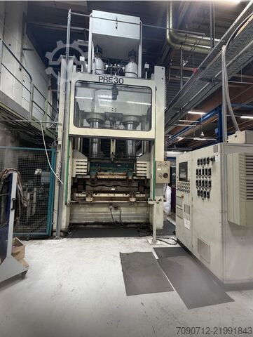 Presa za oblikovanje / Presa sa grejnim pločama – 660 t pritisne snage
Italpress BG/660