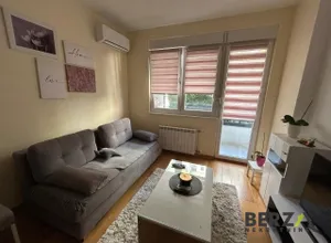 Izdavanje Stan - Novi Sad, Socijalno - Rotkvarija