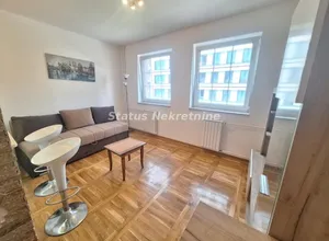 Izdavanje Garsonjera - Novi Sad