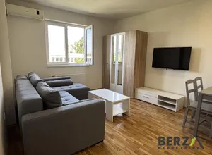 Izdavanje Stan - Novi Sad, Detelinara: Sajam - Sajmište