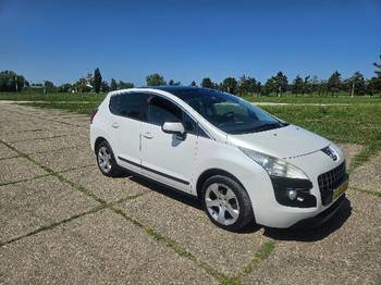 Pezo 3008 1.6 HDI 80 kw 6 brzina 2010 god. Panorama, perla beli, tamna stakla ❲ 5500 eur ❳