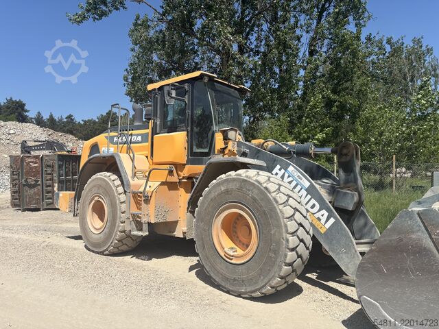Utovarivač
Hyundai HL970A