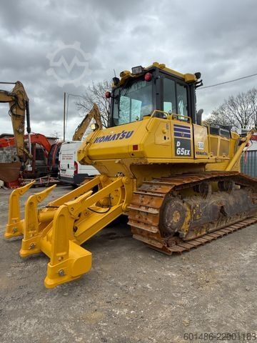Valjak za puteve
KOMATSU D 65 EX