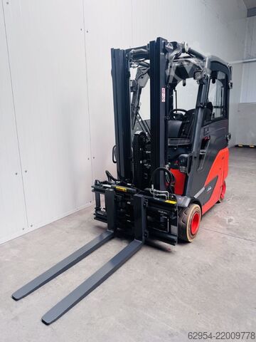 Električni viljuškar za 4 točka
Linde E 20 PH-02 EVO Triplex Kabine ZVG STVO