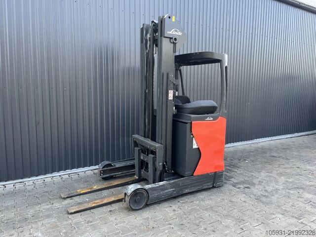 Reach truck
Linde R16-01