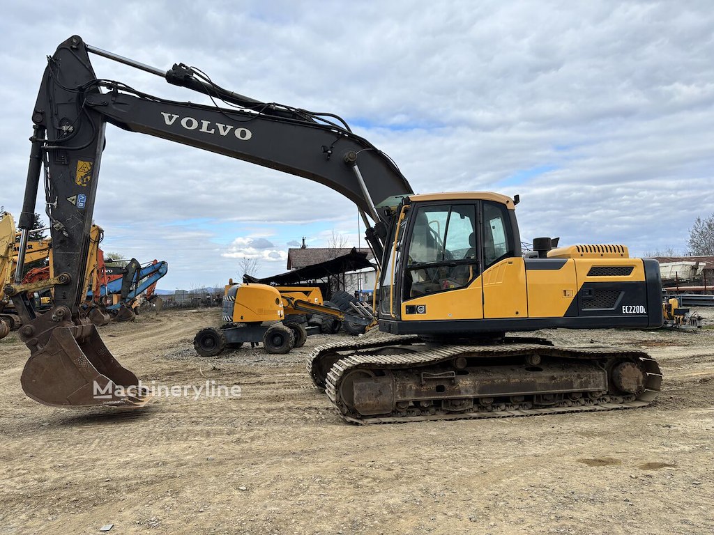 Volvo EC 220DL bager guseničar