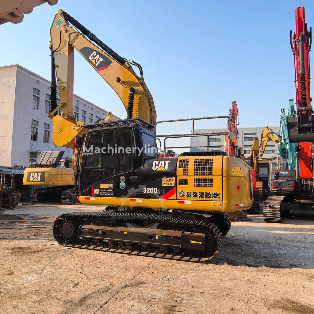 Caterpillar 320D bager guseničar