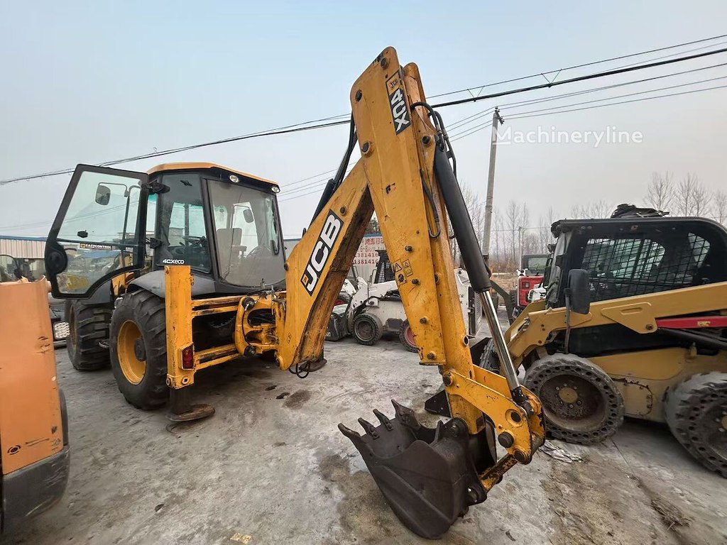 JCB 4CX bager-utovarivač