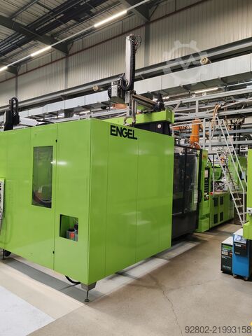 Mašina za brizganje plastike
ENGEL DUO 5550/650 Advanced