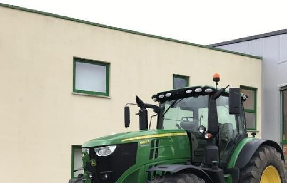 Traktor John Deere 6250R 2018