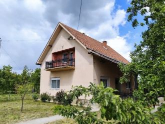 130m² 54.000€
Vladimirci, Provo