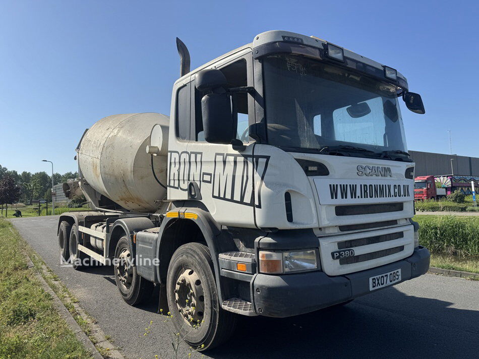 Scania P380 kamion s mešalicom za beton