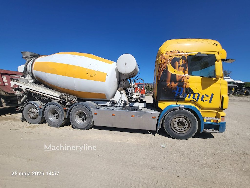 Scania kamion s mešalicom za beton