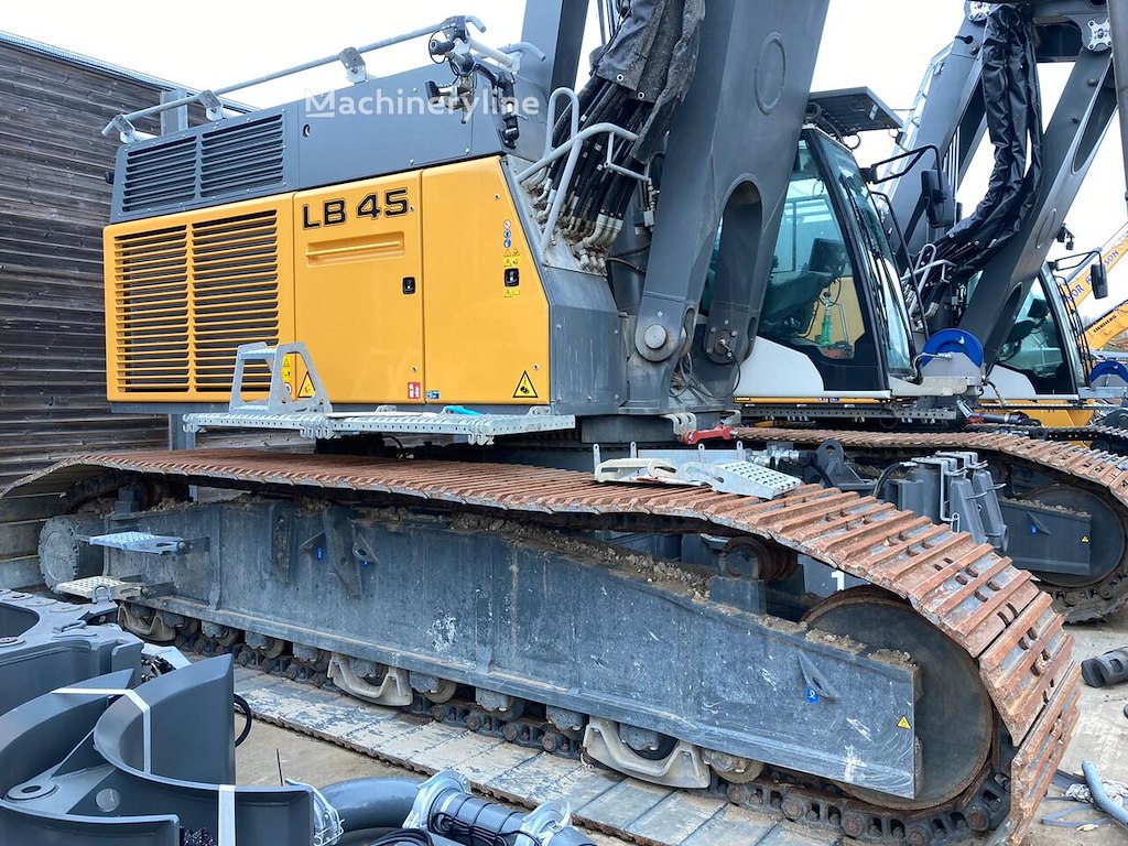 Liebherr LB45 mašina za pobijanje šipova