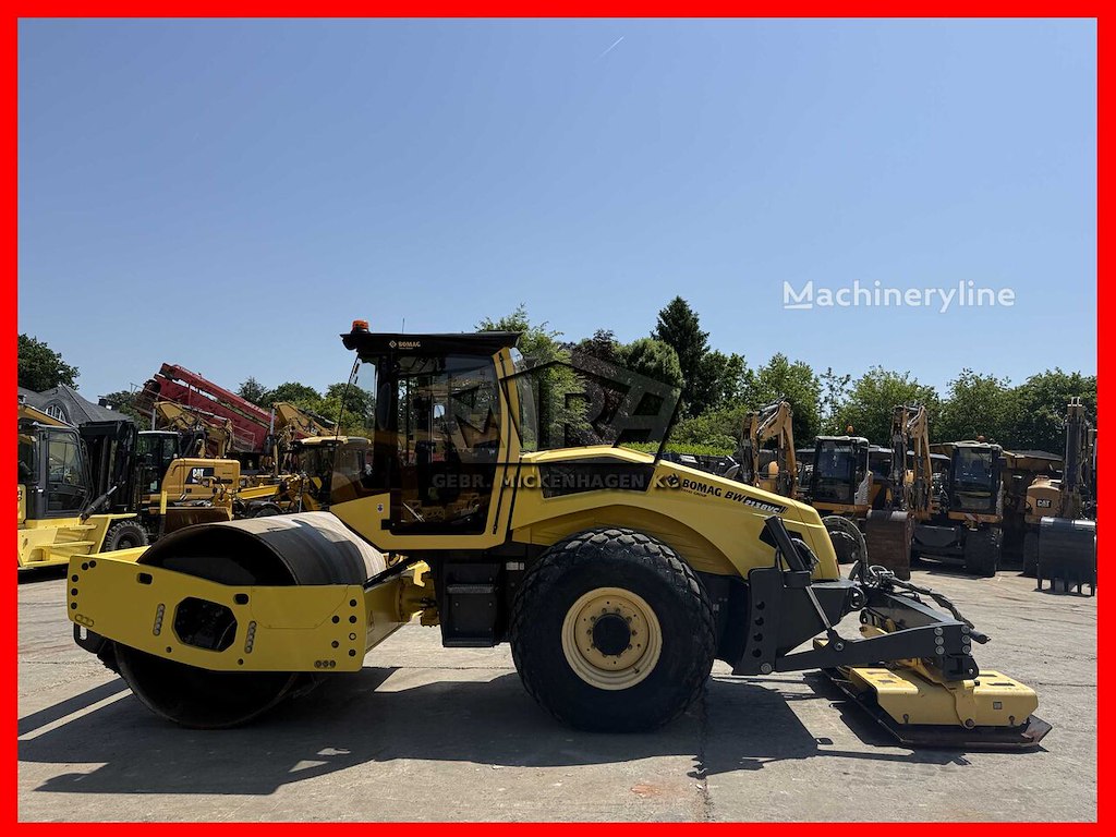 BOMAG BW 213 BVC+P -5 kompaktor s jednim valjkom