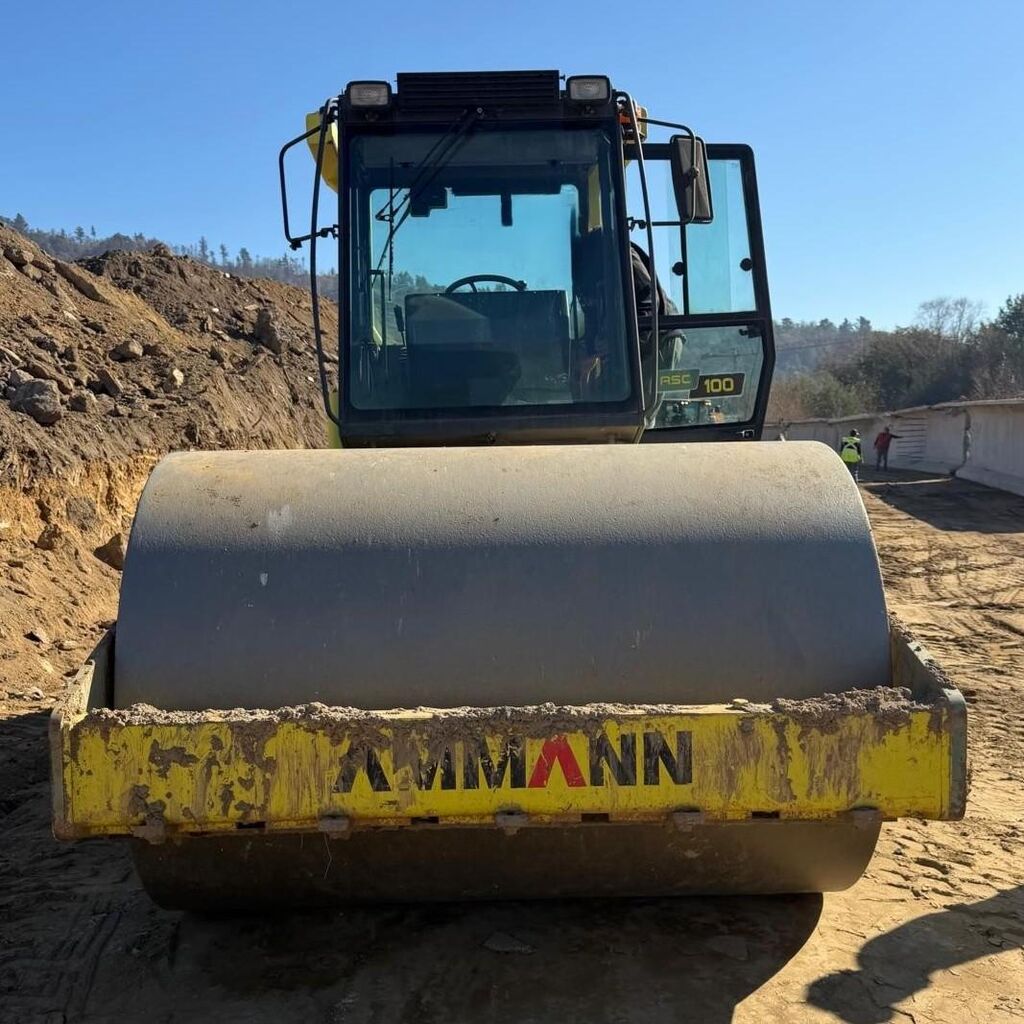 Ammann ASC 100 ROD10TON kompaktor s jednim valjkom