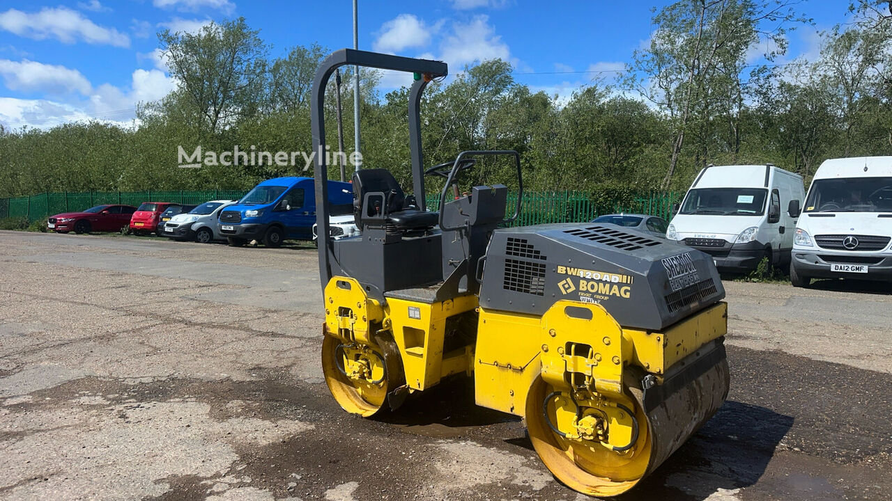 Prodaje se BOMAG BW120 AD-3 mali valjak na aukciji