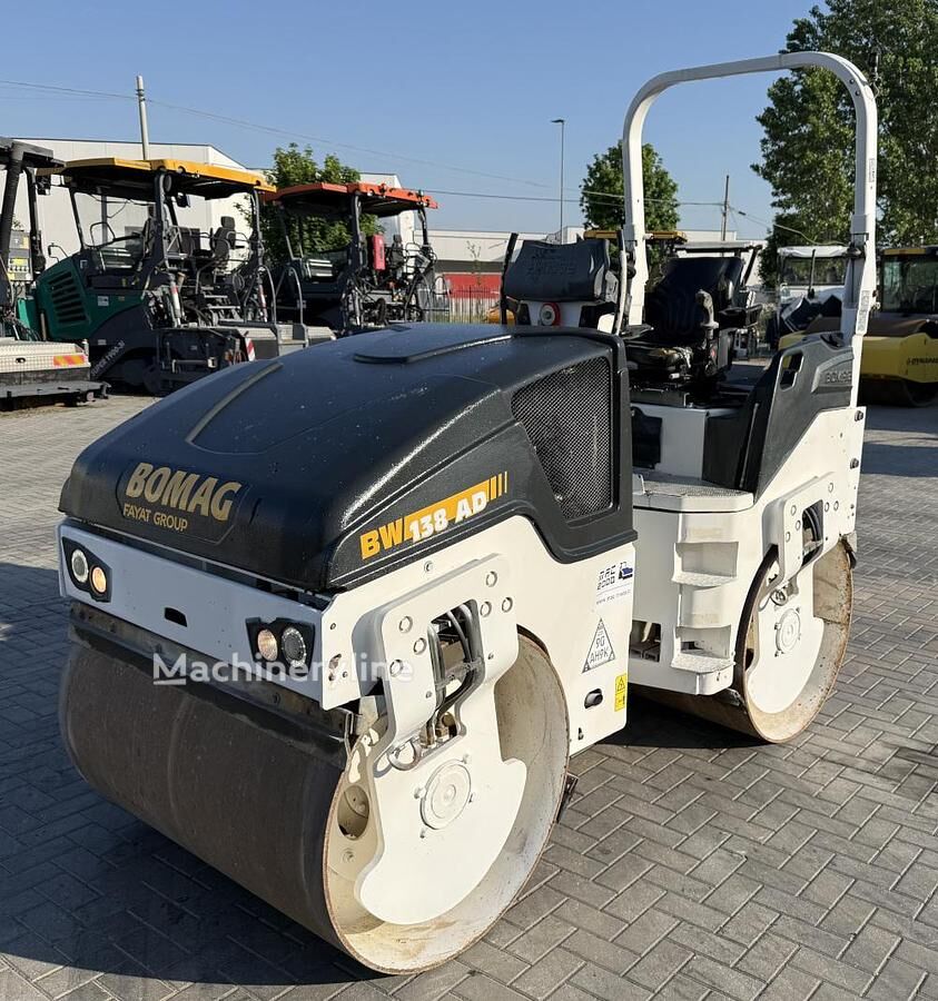 BOMAG BW 135 AD-5 mali valjak