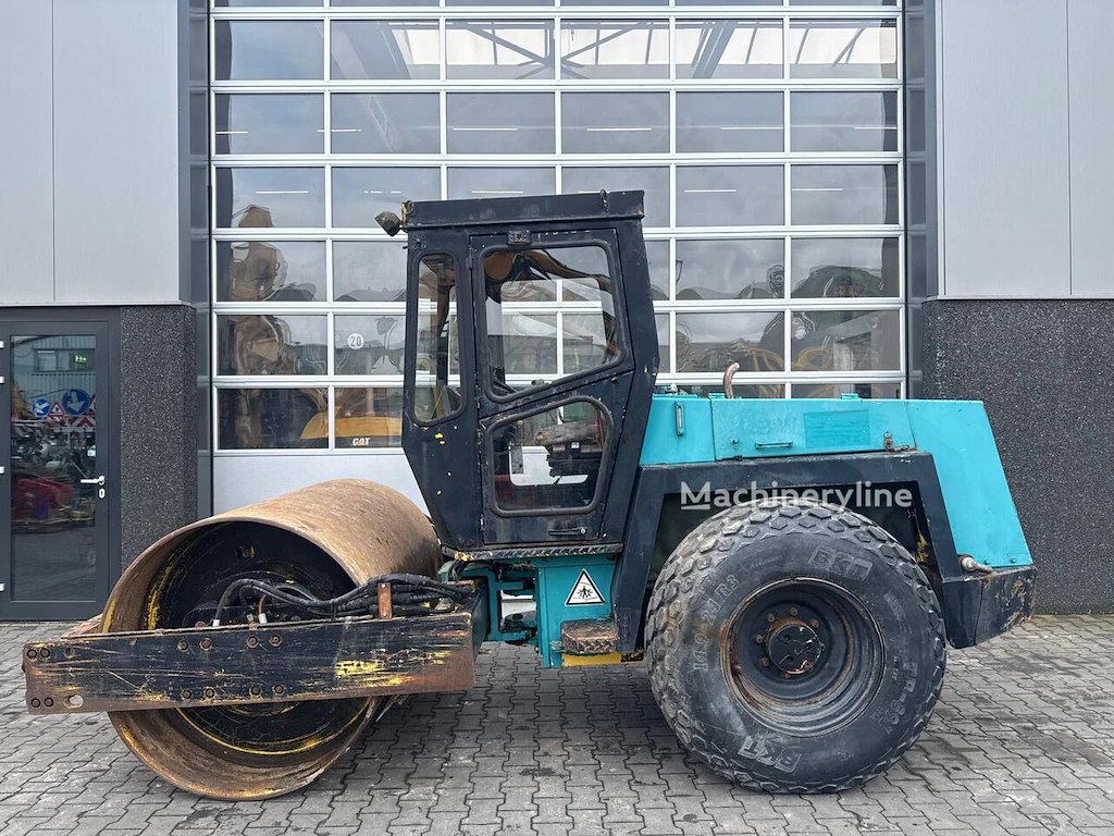 BOMAG BW172D kompaktor s jednim valjkom
