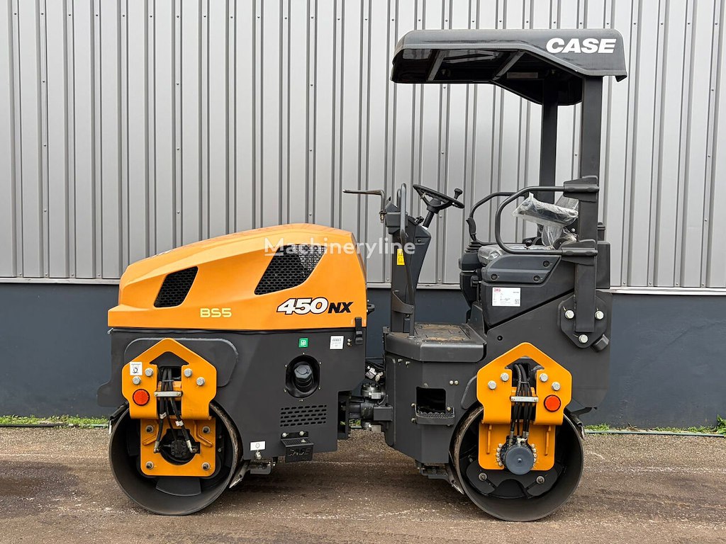 Case 450 NX mali valjak