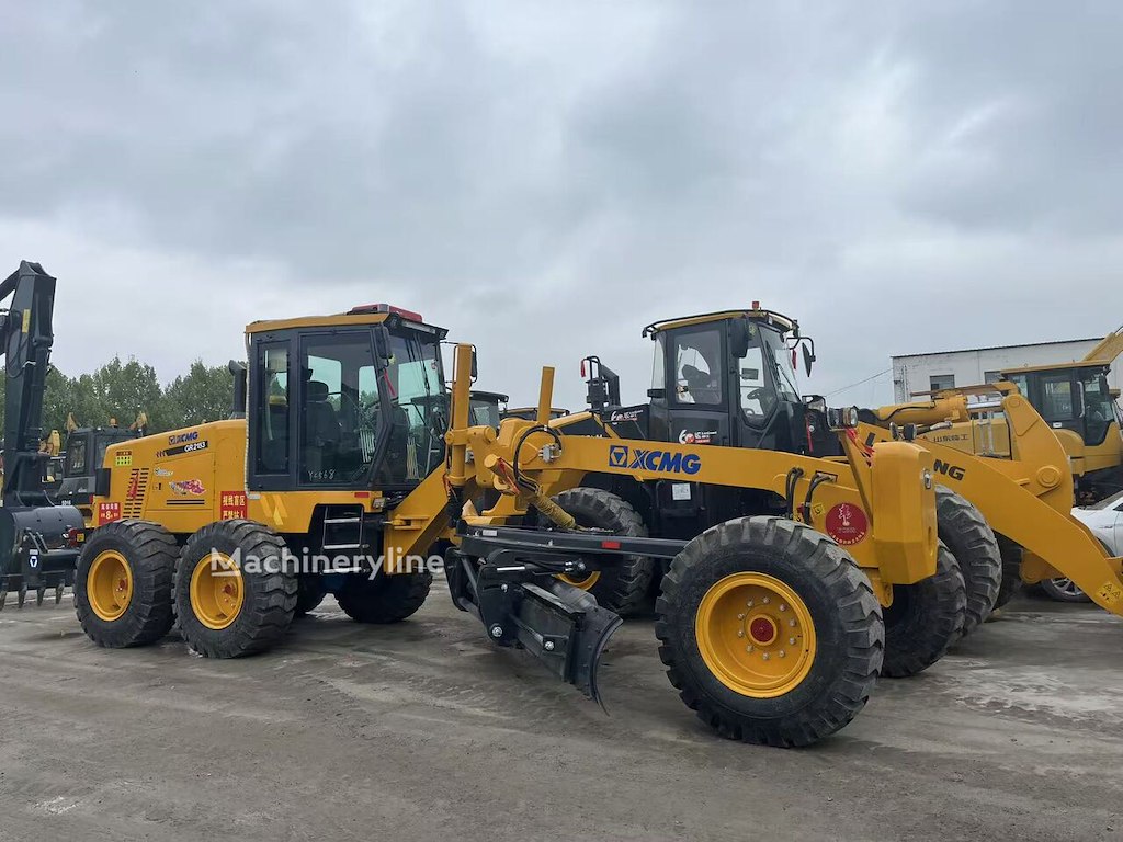 XCMG GR2153 grejder