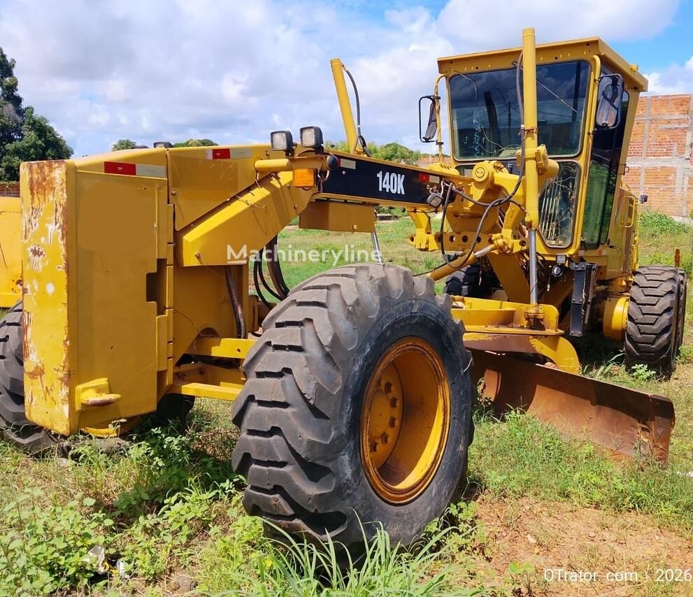 Novi Caterpillar 140K grejder