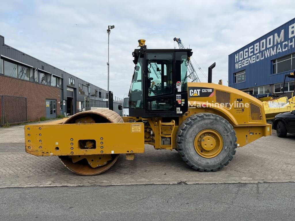 Caterpillar CS78B TRIMBLE GPS INCL kompaktor