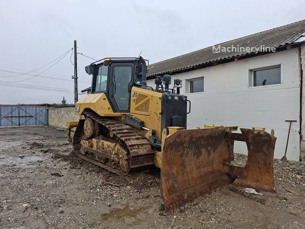 Caterpillar D5-17VP buldožer