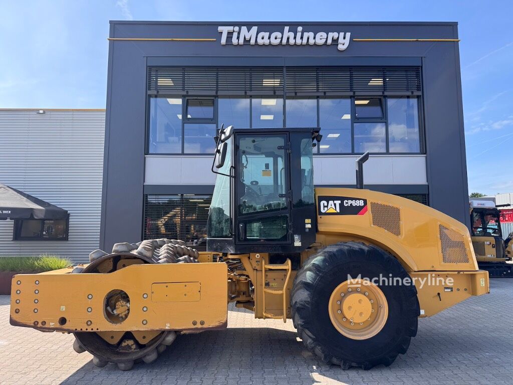 Caterpillar CP 68 B kompaktor