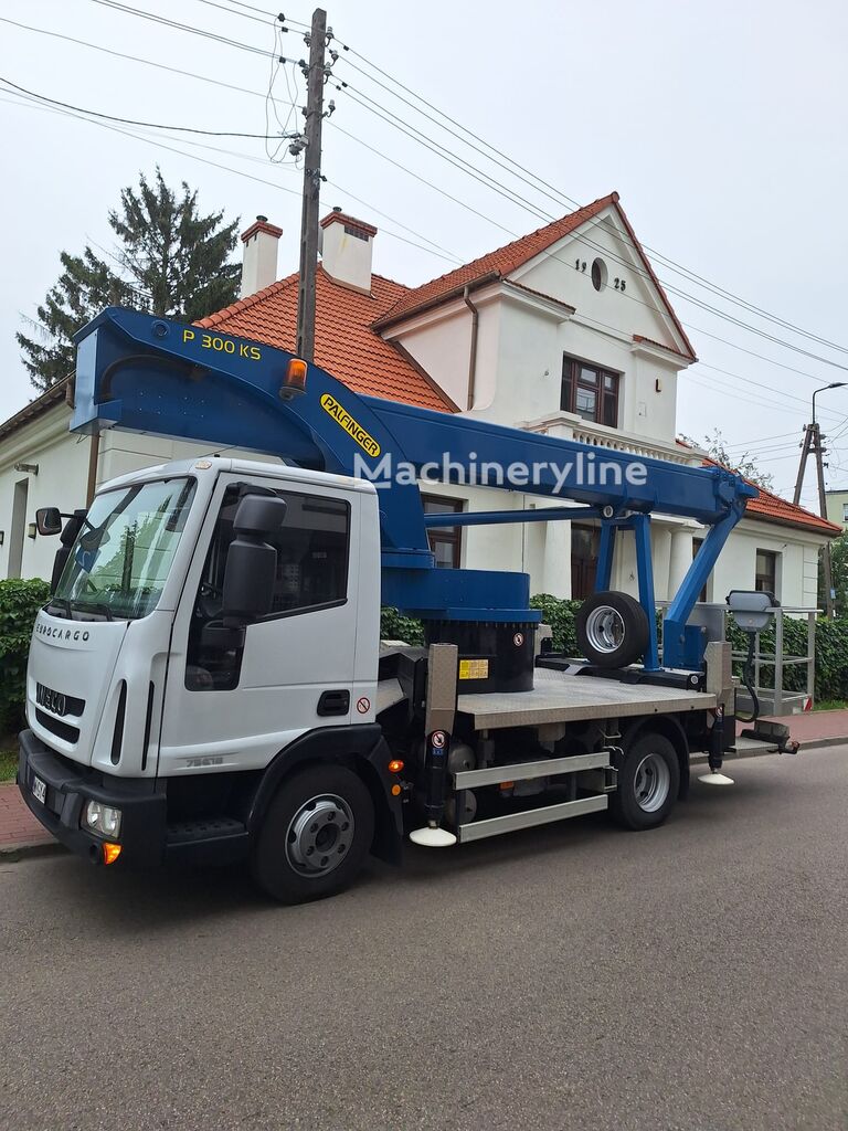 IVECO EuroCargo Palfinger P300 KS auto dizalica s korpom