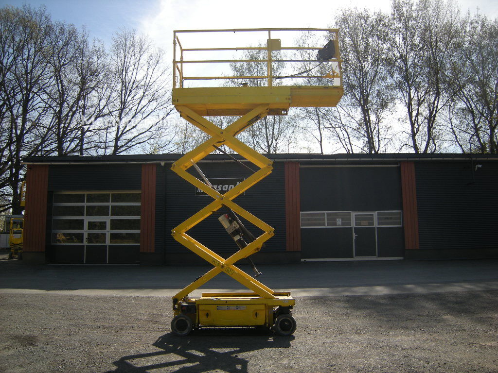 JLG 1930ES makazasta platforma