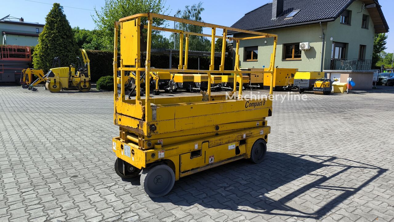 Haulotte Compact 8 makazasta platforma