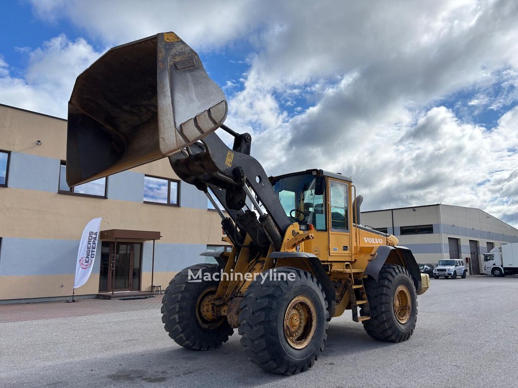 Volvo L110E prednji utovarivač