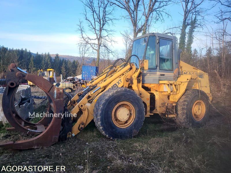 Prodaje se Case 721B prednji utovarivač na aukciji