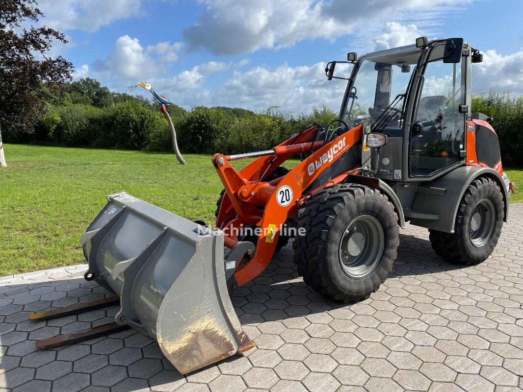 Atlas AR400 prednji utovarivač