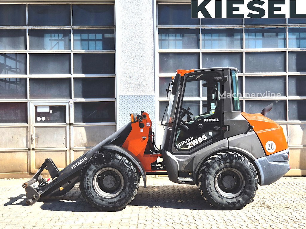 Hitachi ZW95-6 High Lift prednji utovarivač