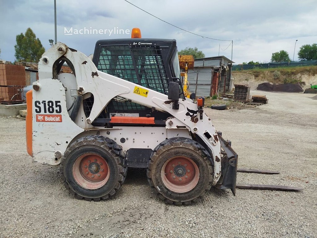 Bobcat S185 mini utovarivač